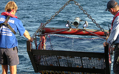 Benthic Sleds and Bottom Trawls • Sleds and Bottom Trawls Field Manual